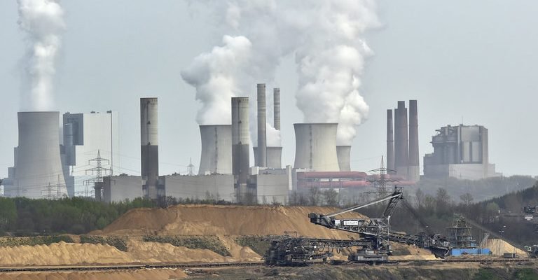 Germany to Shut Down All 84 of Its Coal Plants in Renewable Energy ...